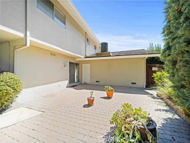 2331 Banyan Dr, Los Angeles, CA 90049 - 4 Beds | 4 Baths (Active ...